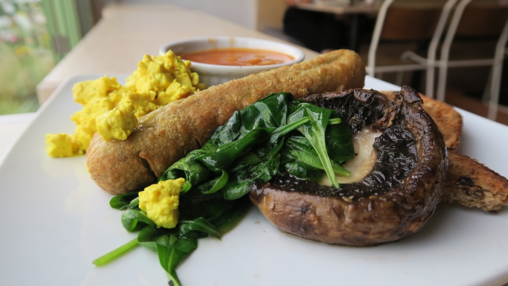 Vegan Food Tour of Brighton, UK - Vegan Travel Blog on VeganTravel.com